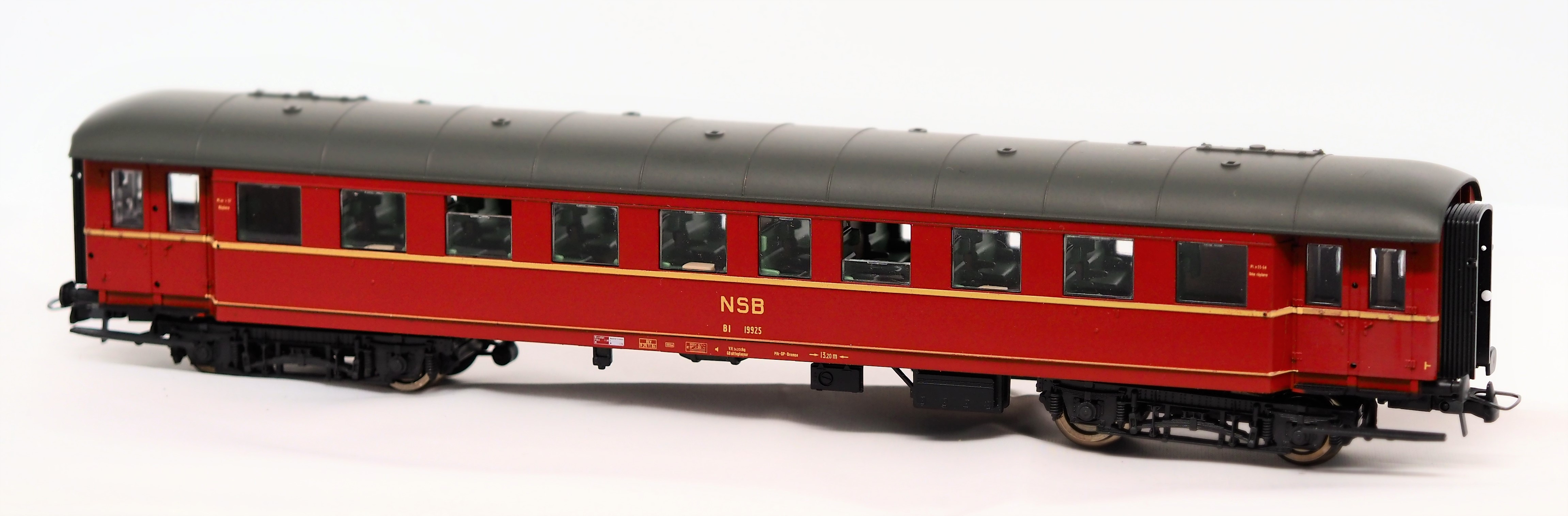 NSB 2.kl personvogn B1 19922 og 19925 – Samlerforum